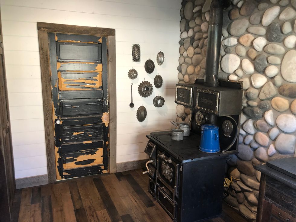 Restoring Beck Ranch: Take a tour of my 1882 cabin - Glenn Beck