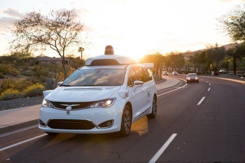 Waymo robo-taxis now come without a safety driver in Phoenix - Gearbrain