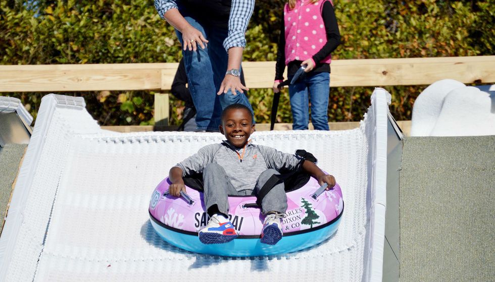 Each Christmas, this Alabama town becomes a free Candyland with mini ...