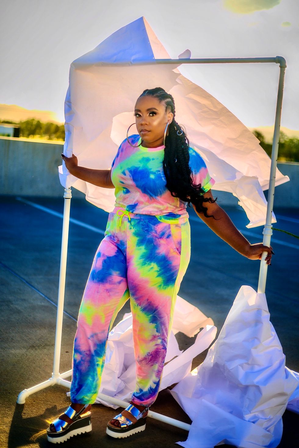5 Neon Outfit Looks To Wear This Summer - xoNecole: Women's Interest ...