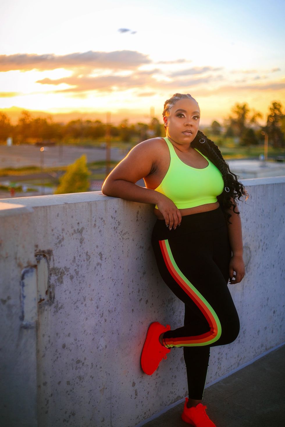 5 Neon Outfit Looks To Wear This Summer - xoNecole: Women's Interest ...