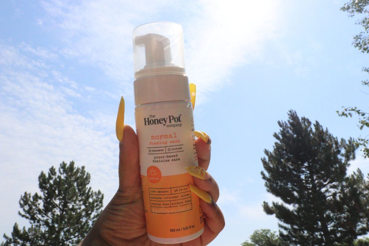 The Honey Pot Plant-Based Foaming Feminine Wash ($15) - xoNecole: Women ...