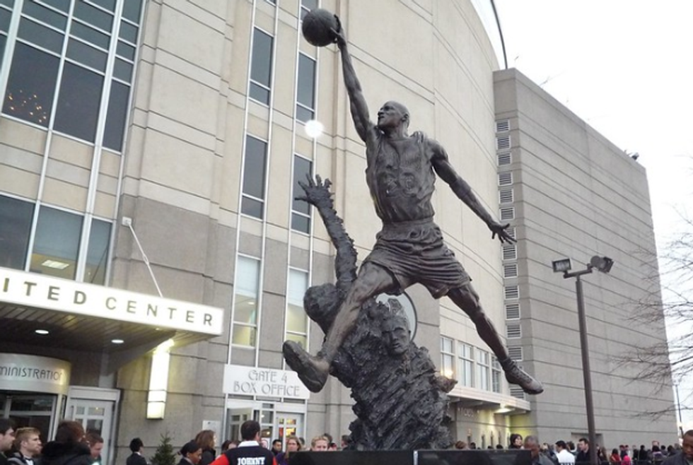 Here are 15 statues that we can all agree should stay up - Upworthy