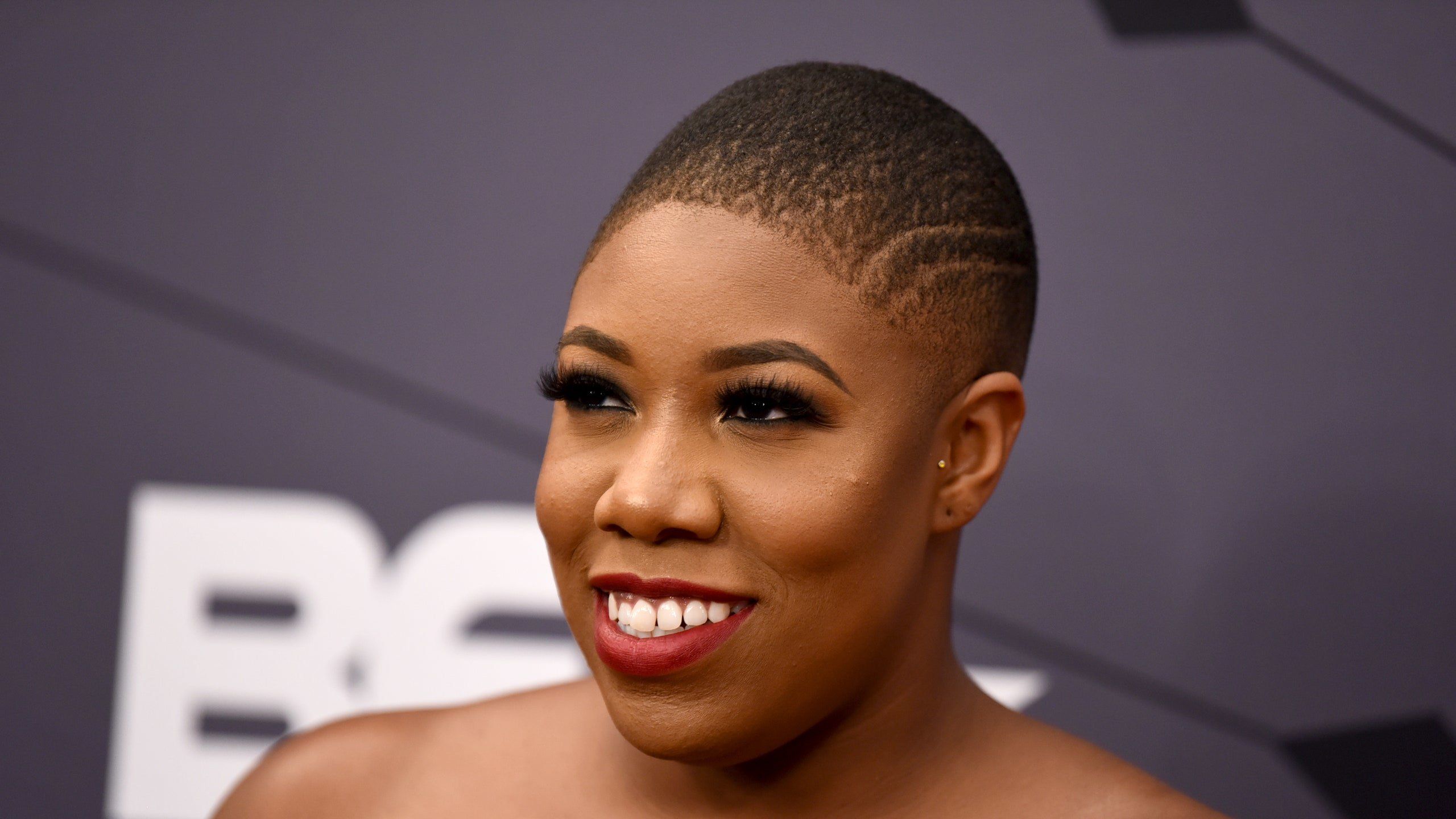 Symone Sanders Brilliantly Defends Rocking Her Long Nails On CNN ...