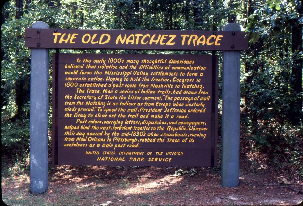 12 fun and scenic stops along the Natchez Trace - It's a Southern Thing