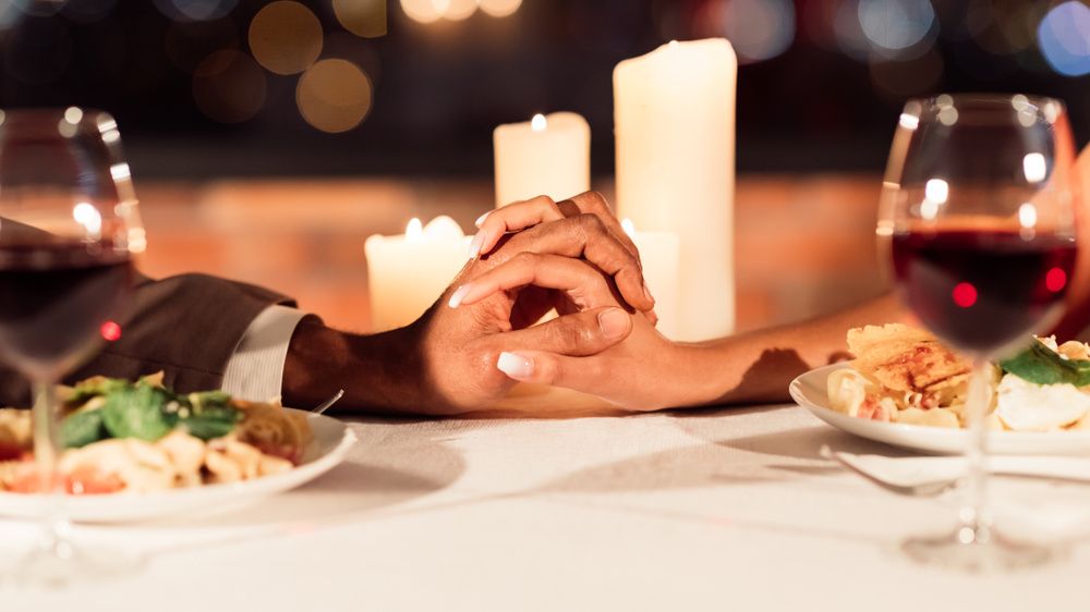 How To Have Thanksgiving For Two - xoNecole: Women's Interest, Love ...
