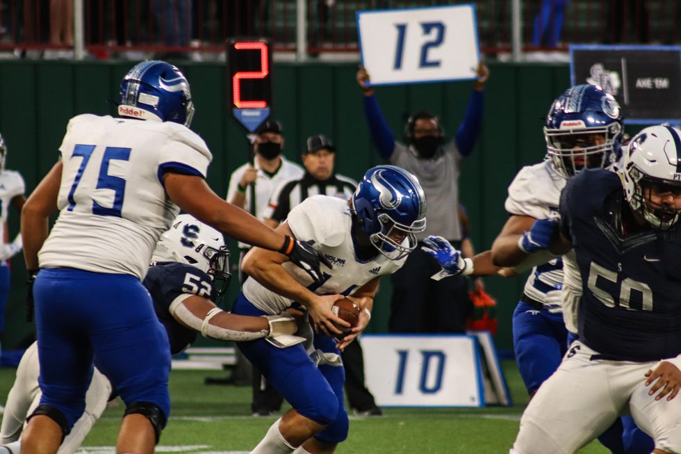 Nolan Catholic escapes All Saints; advances to the TAPPS football state ...