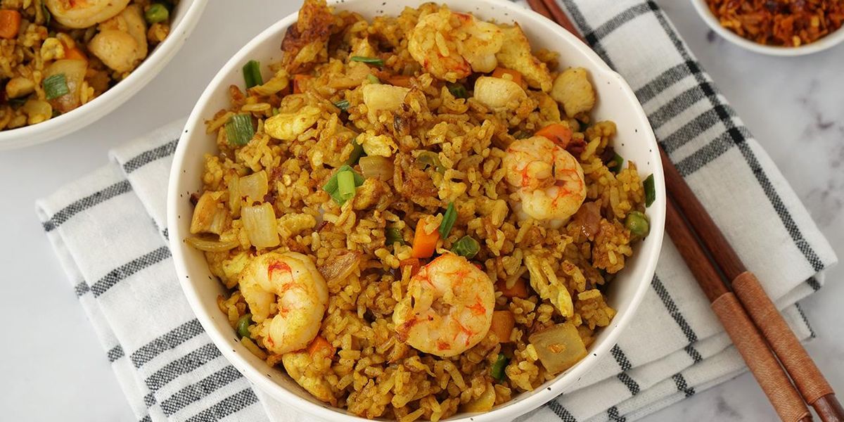 Singapore Fried Rice - My Recipe Magic