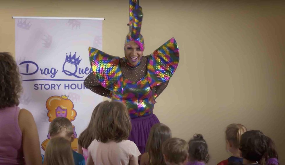 Drag Story Hour NYC — which sends drag queens into public schools — got ...