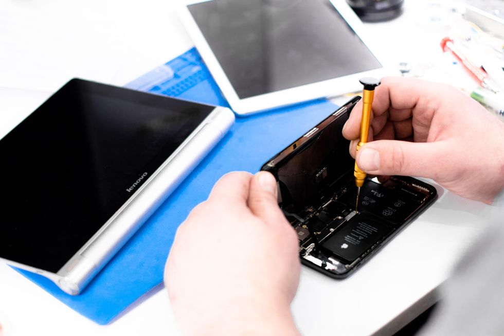 A comprehensive guide to mobile repair training A comprehensive guide to mobile repair training