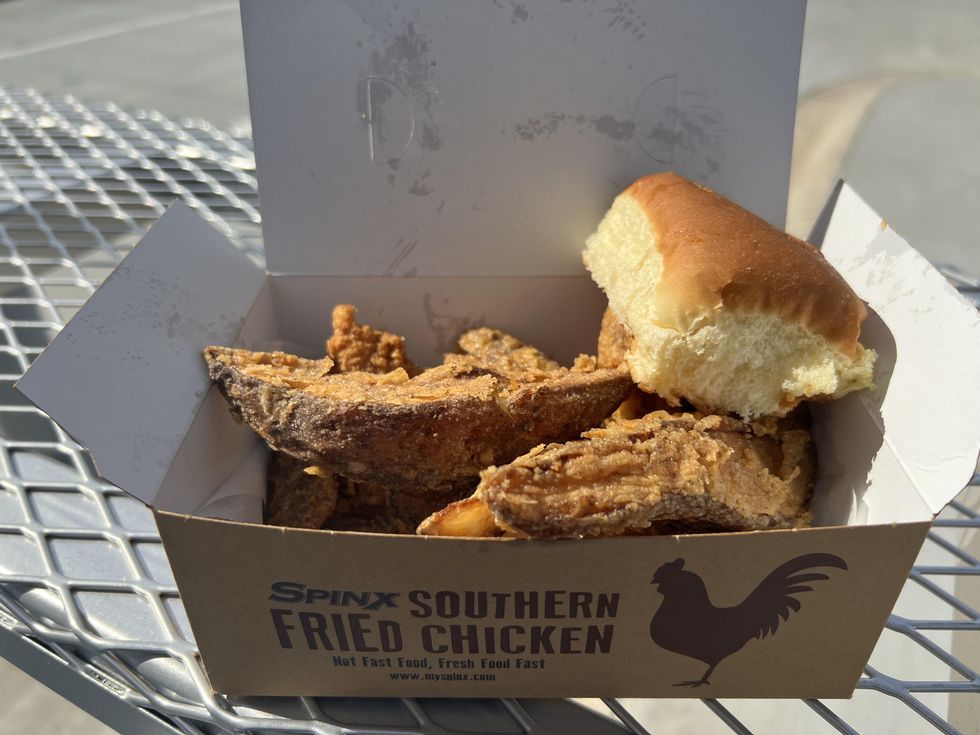 I tried Spinx gas station fried chicken, here’s my review - It's a ...