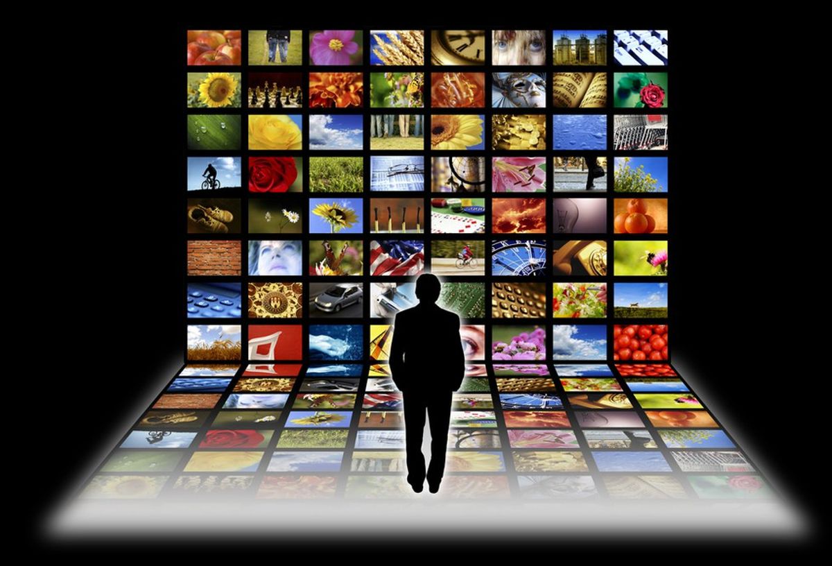 Streaming TV Online Vs. Traditional TV