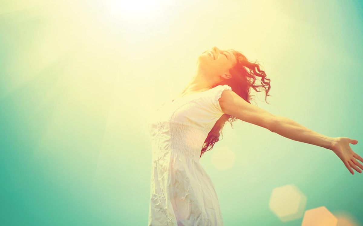 8 Simple Ways To Become A Happier Person