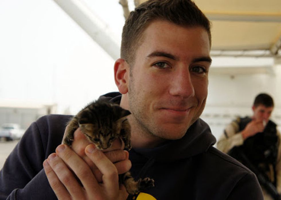 Navy Sailors Bonded with 3 Stowaway Kittens - Love Meow