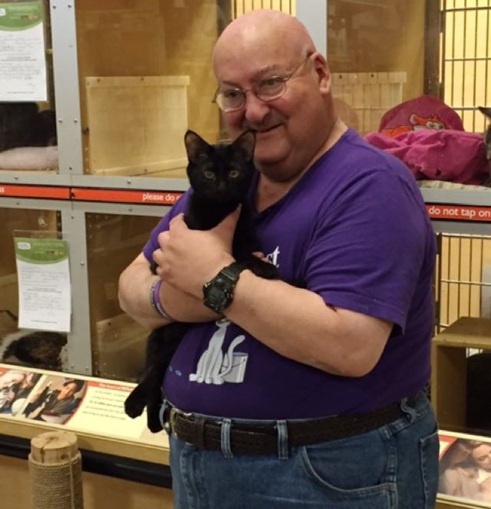 Rescue Cat Saved Man's Life Days After He Got Him Out of Shelter - Love ...