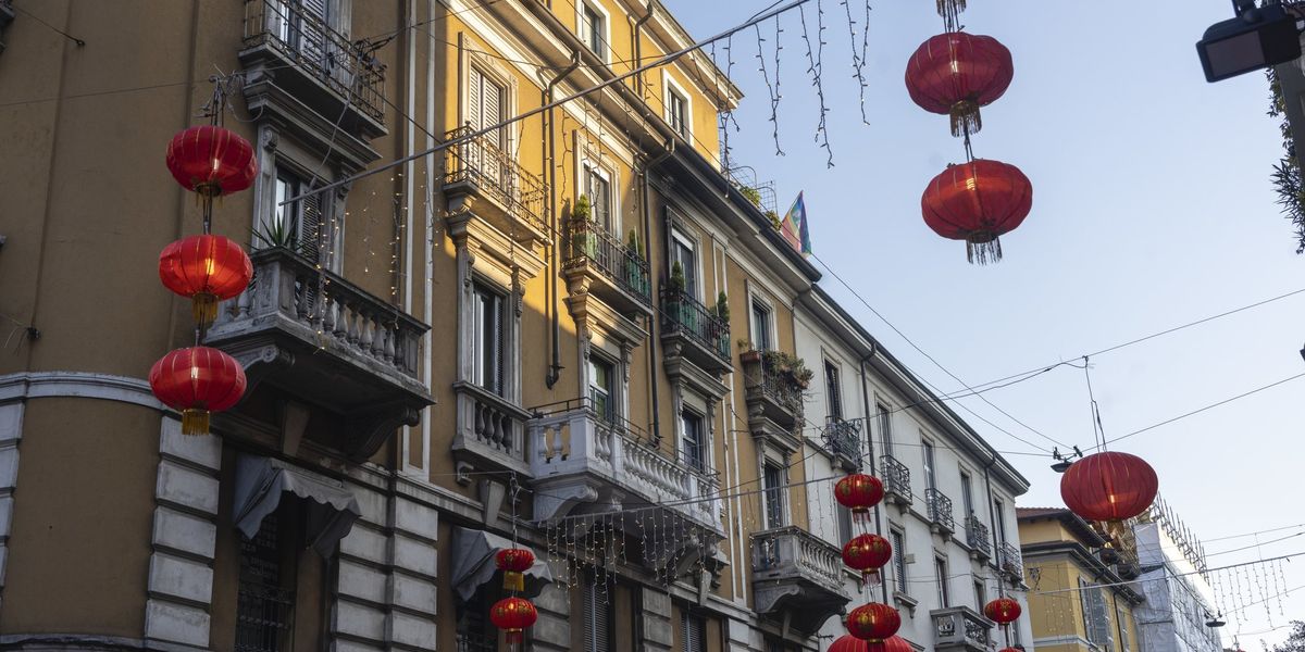 Negozi d’abbigliamento dei cinesi usati per riciclare denaro sporco ...