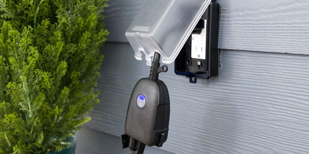 Best Outdoor Smart Plugs For Holiday Lights and Decorations - Gearbrain