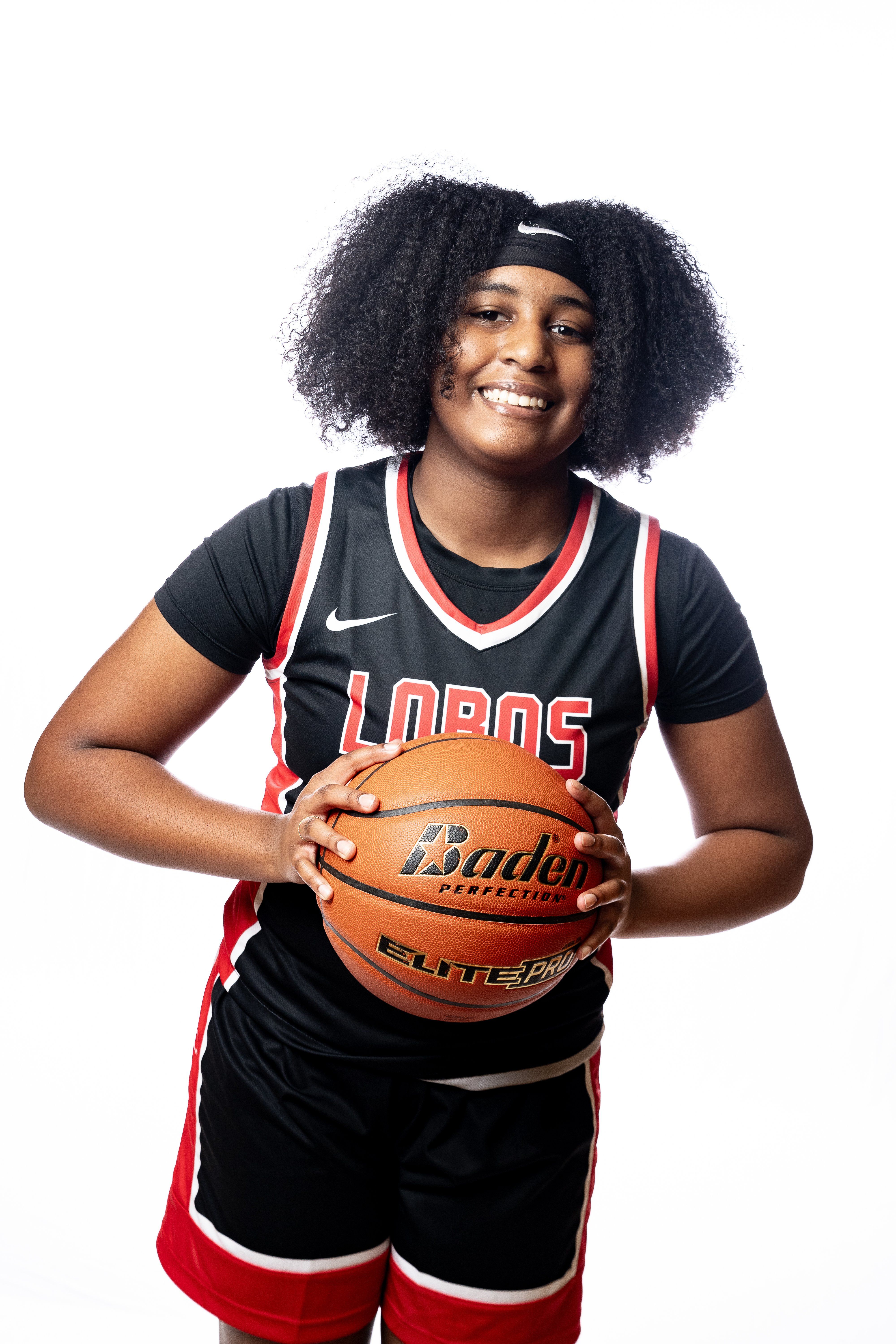 POWER OF THE PACK: Baymon captains No. 16 Langham Creek in 2024 - VYPE