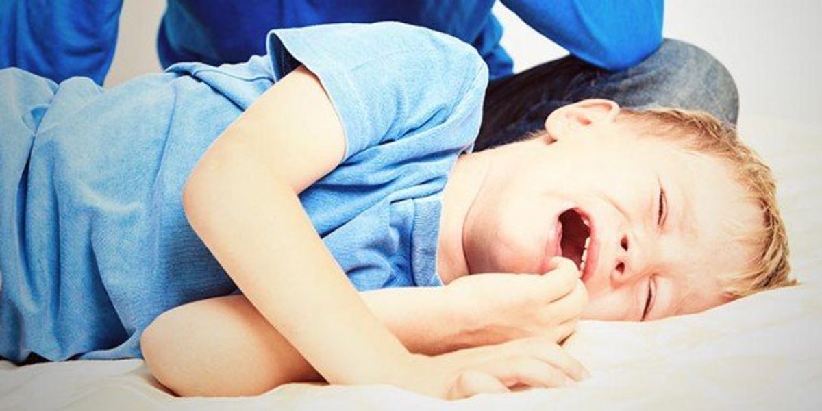 Dad praised for how he handled tantrum - Upworthy