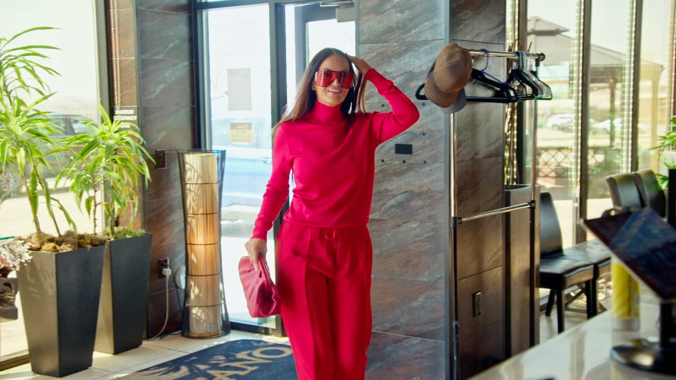 Bravo Fashion Roundup: Lisa Barlow, Erika Jayne, Karen Huger - PAPER ...