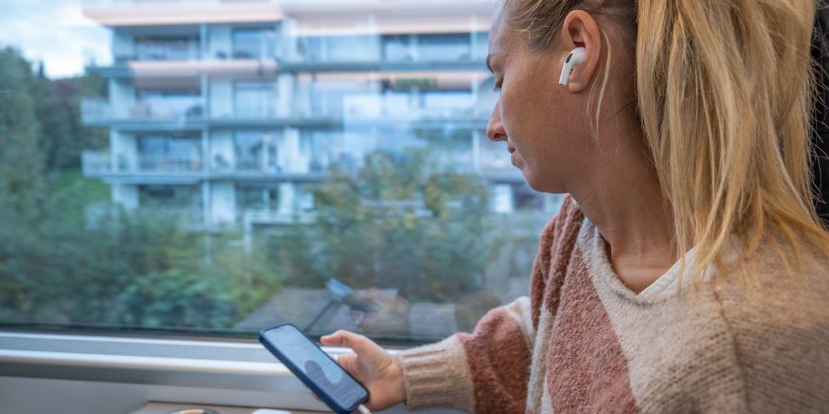 How Biometric Earbuds Transform Health Monitoring - Gearbrain