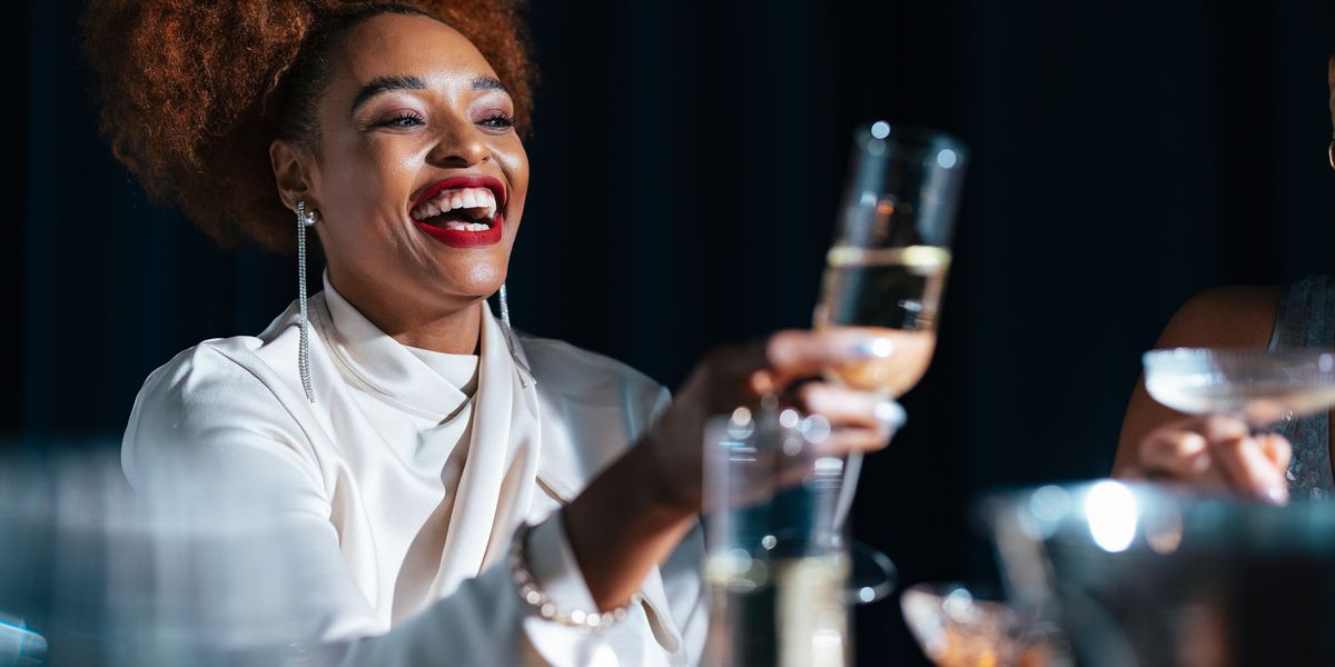 Sober Night Cap? Non-Alcoholic Wines Sprits Alternatives - xoNecole
