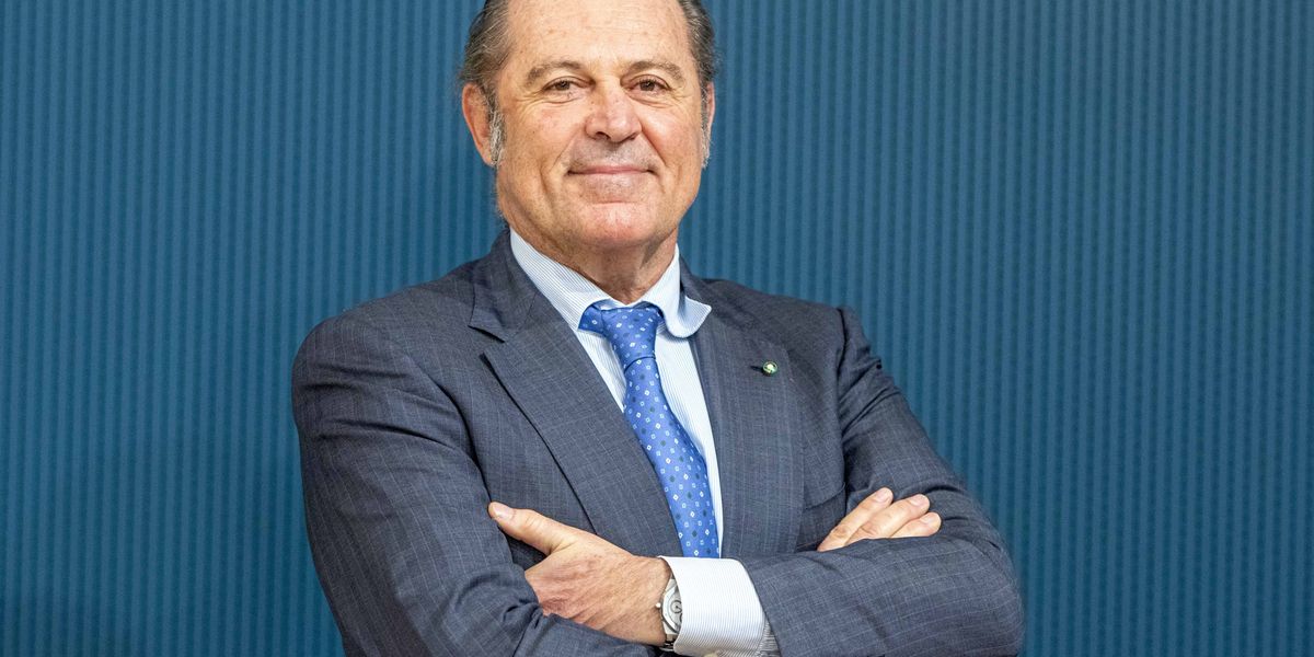 Generali premia ancora gli azionisti e compra 500 milioni dei suoi ...