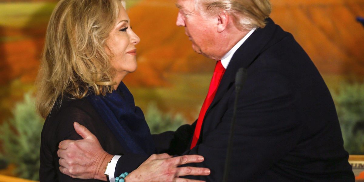 Aissa Wayne: «Mio padre John Wayne voterebbe Donald Trump» - La Verità