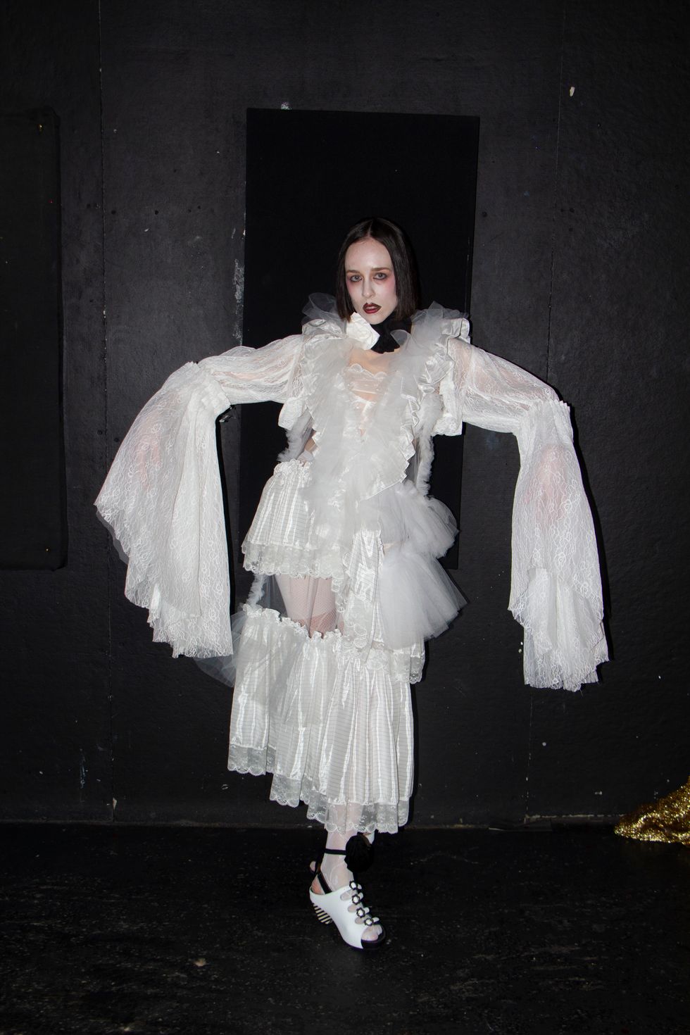 Allie X Creates a Weird World on "Girl with No Face" Album - PAPER Magazine
