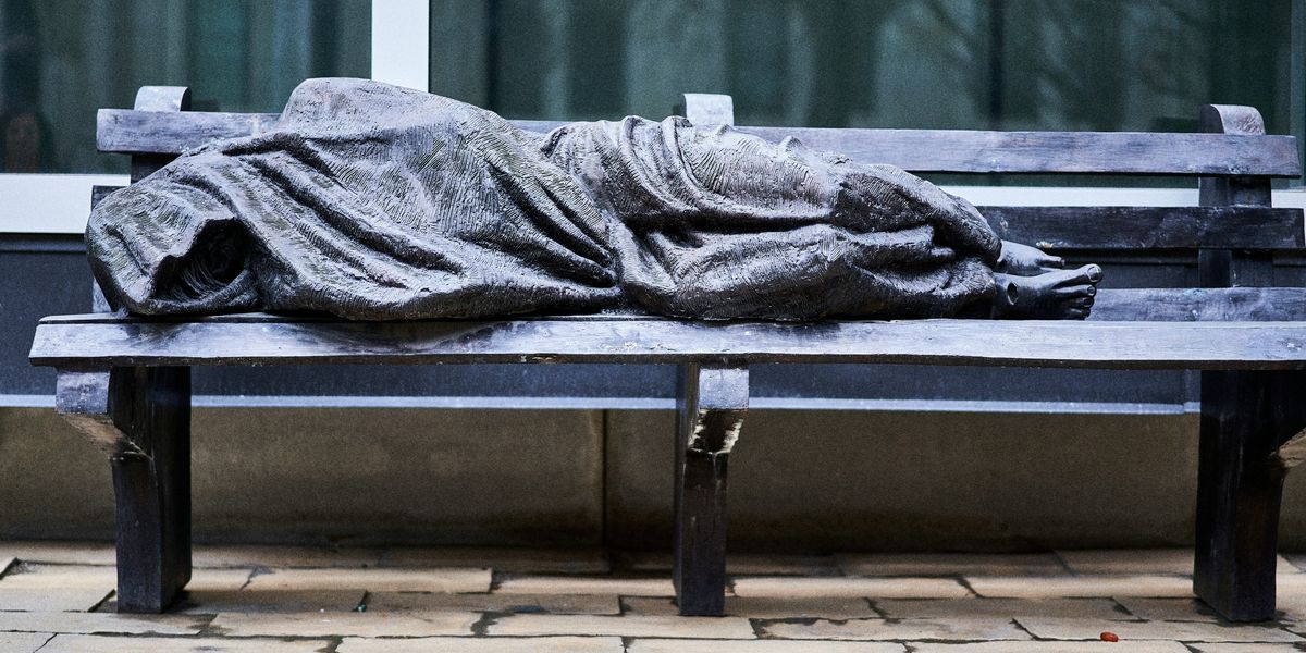 How hostile, anti-homeless architecture hurts us all - Upworthy