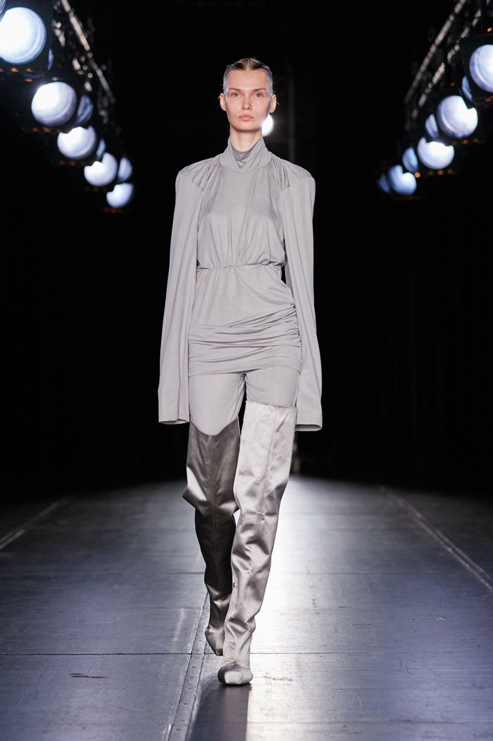 The Low-Key Breakout Stars of Paris Fashion Week - PAPER Magazine