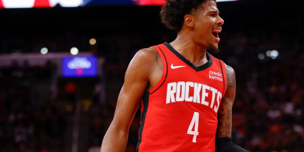 Rockets edge Thunder in for milestone 10th consecutive win - SportsMap