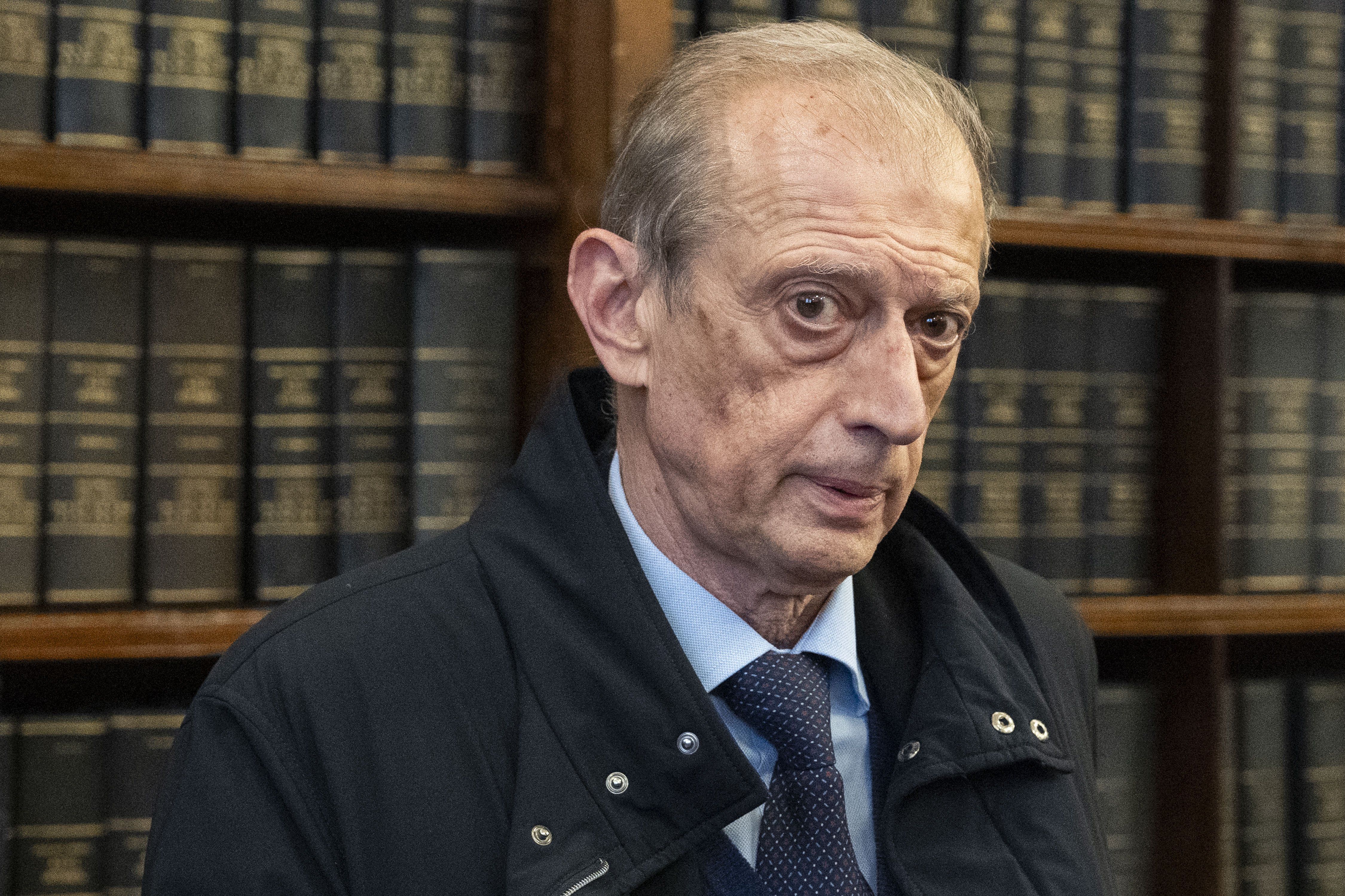 Profumo, video smentisce la linea di Fassino - La Verità