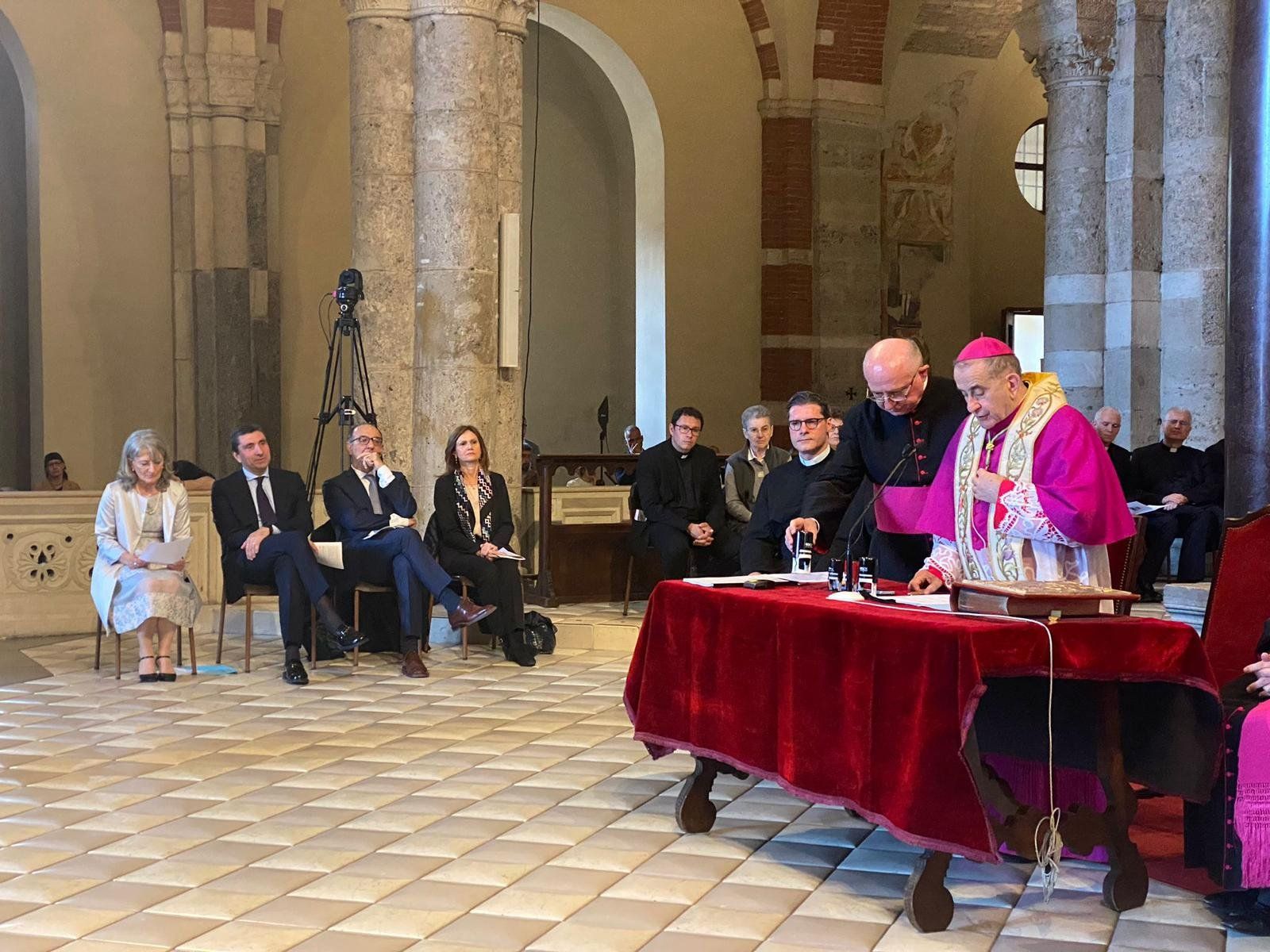 Aperta la causa di beatificazione di don Giussani - La Verità