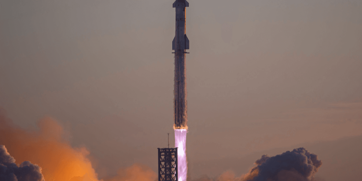 SpaceX's mega rocket completes its fourth test flight from Texas ...