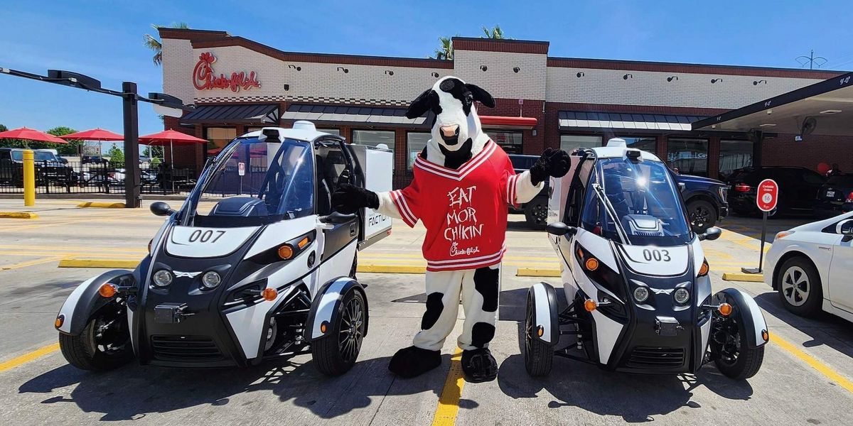 Houston's busiest Chick-fil-A flies solo with new driverless delivery ...