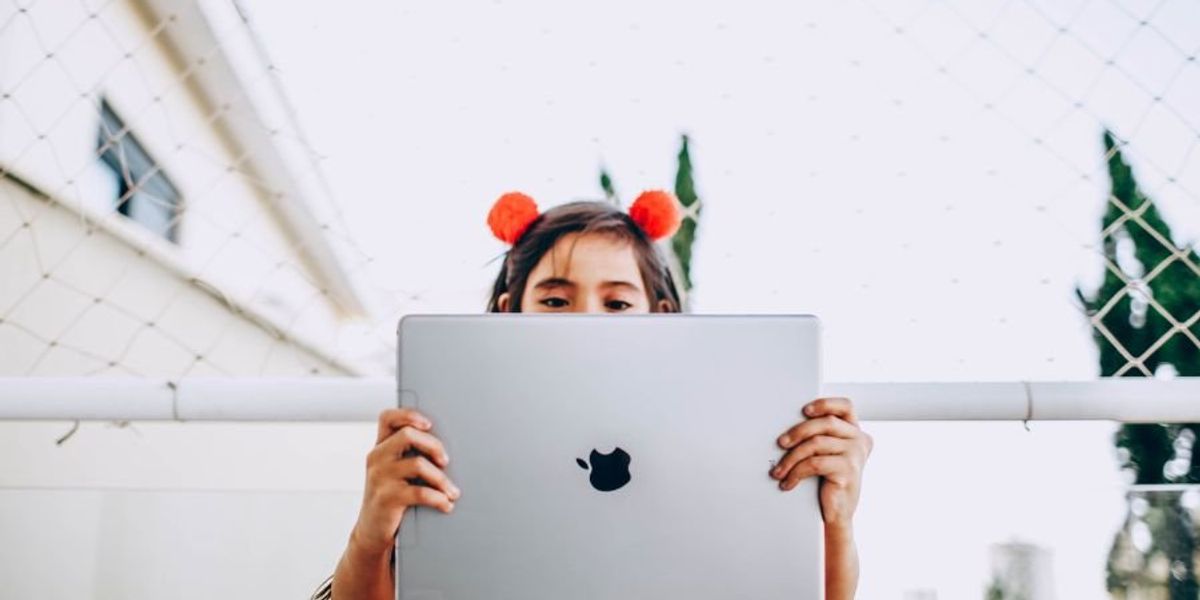 Mom documents changes after taking away her daughter's iPad - Upworthy