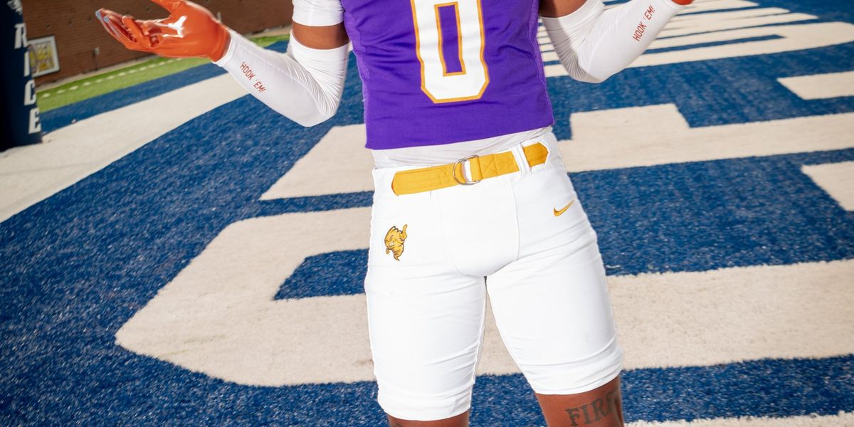 BREAKING: 2025 Galveston Ball 5-Star ATH Williams Commits To Texas - VYPE