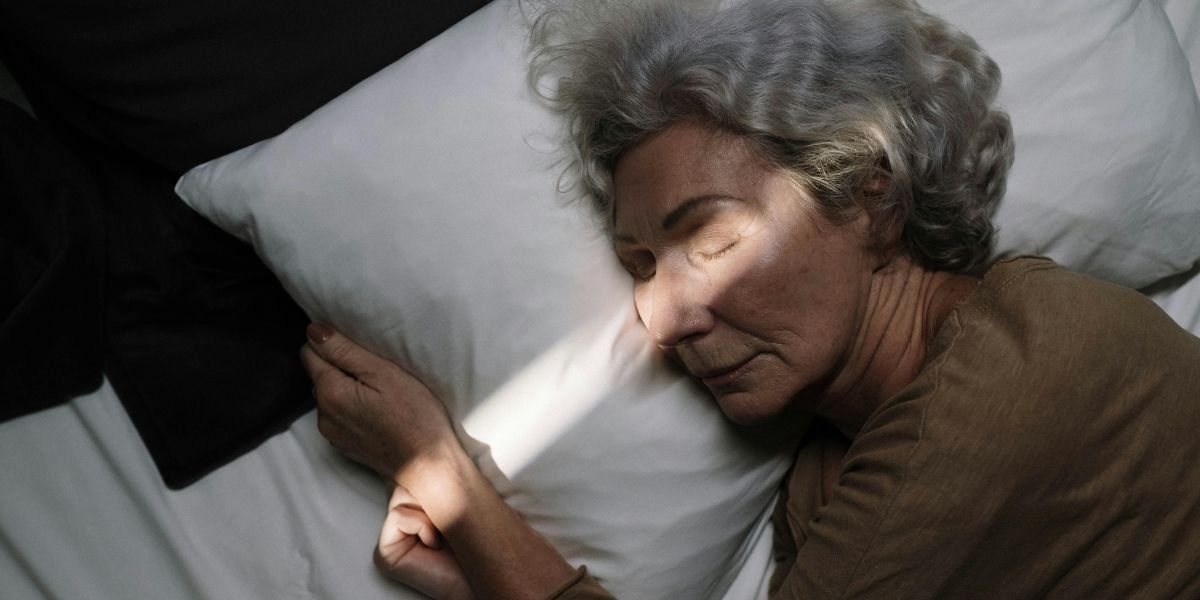 Hospice Nurse Julie shares video of what dying looks like - Upworthy