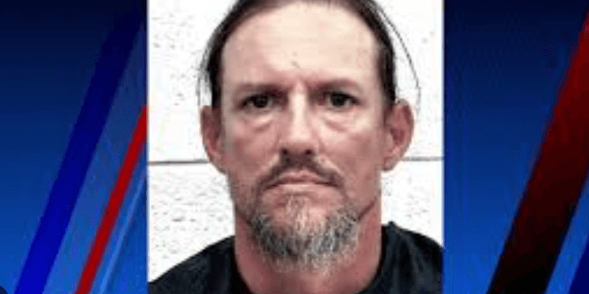 Trump Won't Condemn Gunman Who Allegedly Threatened FEMA Workers ...