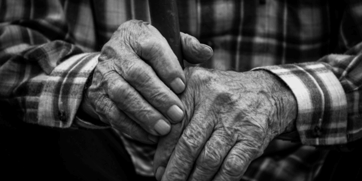 A 96-year-old man shares the secret to keeping a best friend for 90 ...