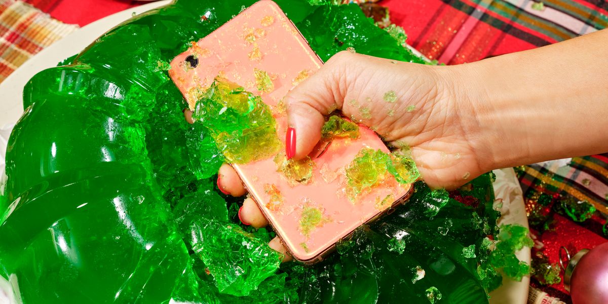 Verizon Has the Only Holiday Escape Plan You Need - PAPER Magazine