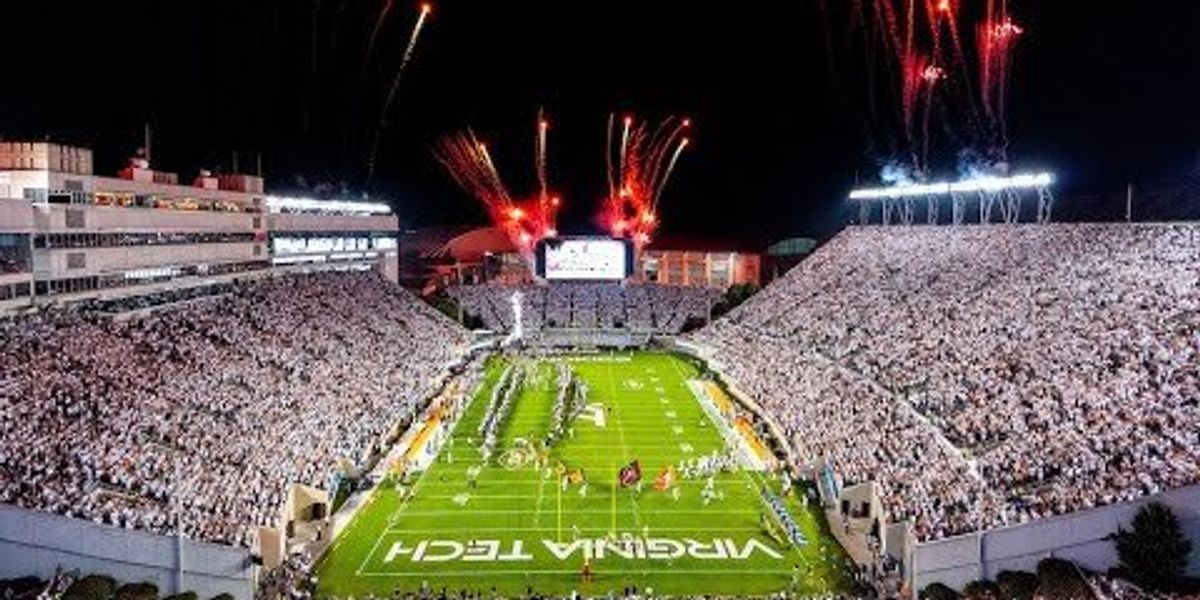 10 Southern football traditions we love - It's a Southern Thing