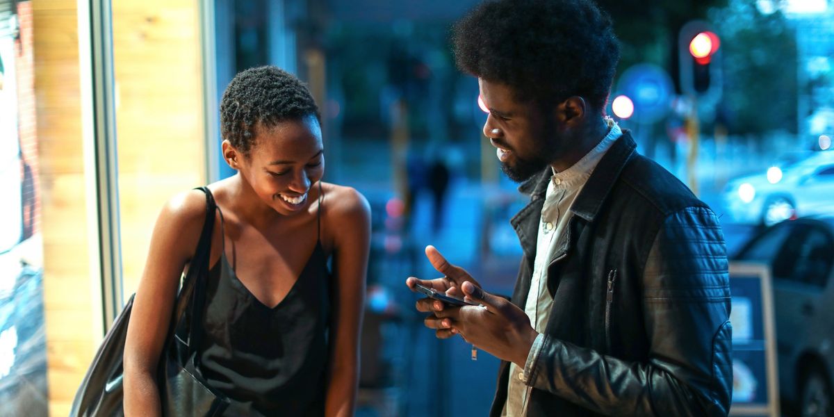 Nanonships and Throning: Deep Dive Into Dating Trends 2025 - xoNecole