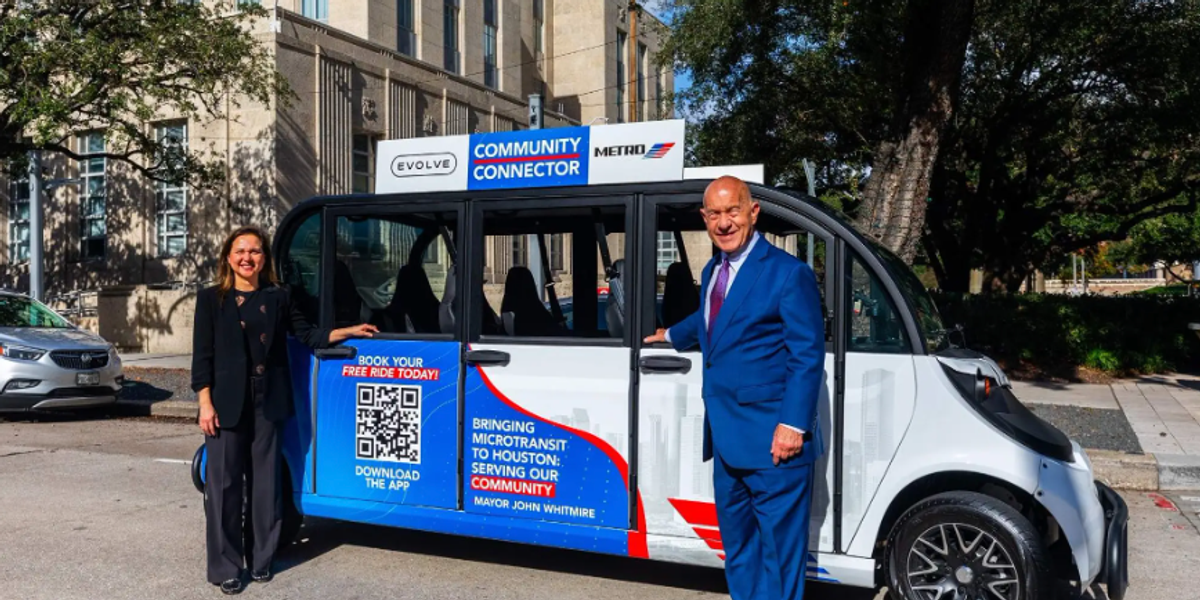 METRO rolls out electric shuttles for downtown Houston commuters ...