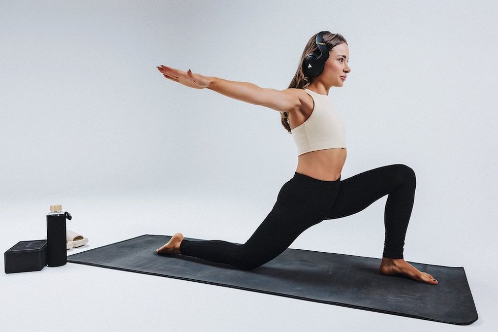 LIVV Pro: Over-Ear Headphones for Active & Casual Use - Gearbrain