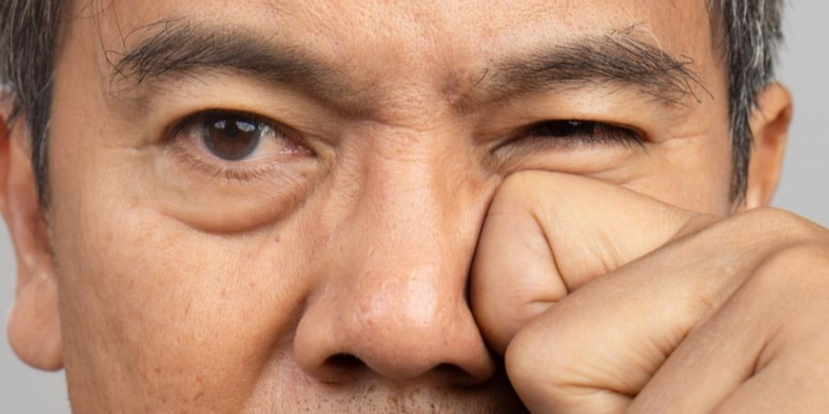 Doctor explains what causes eye twitching and when to get help - Upworthy