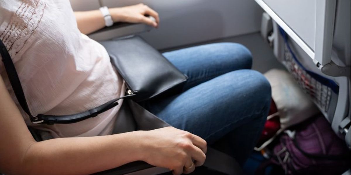 The 'middle seat rule' and other unspoken airplane etiquette - Upworthy