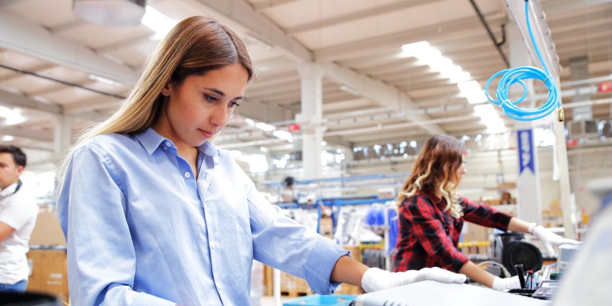 What’s a CMMS System? Meaning, Benefits & Features - Gearbrain