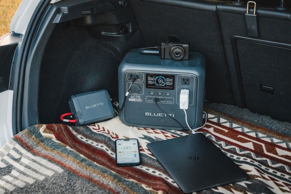 BLUETTI Charger 1 Beats EcoFlow 800W: Top Features Compared - Gearbrain